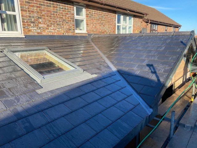 Best Roof Tiles To Use on Roofs - Expert Tips by DK Roofing